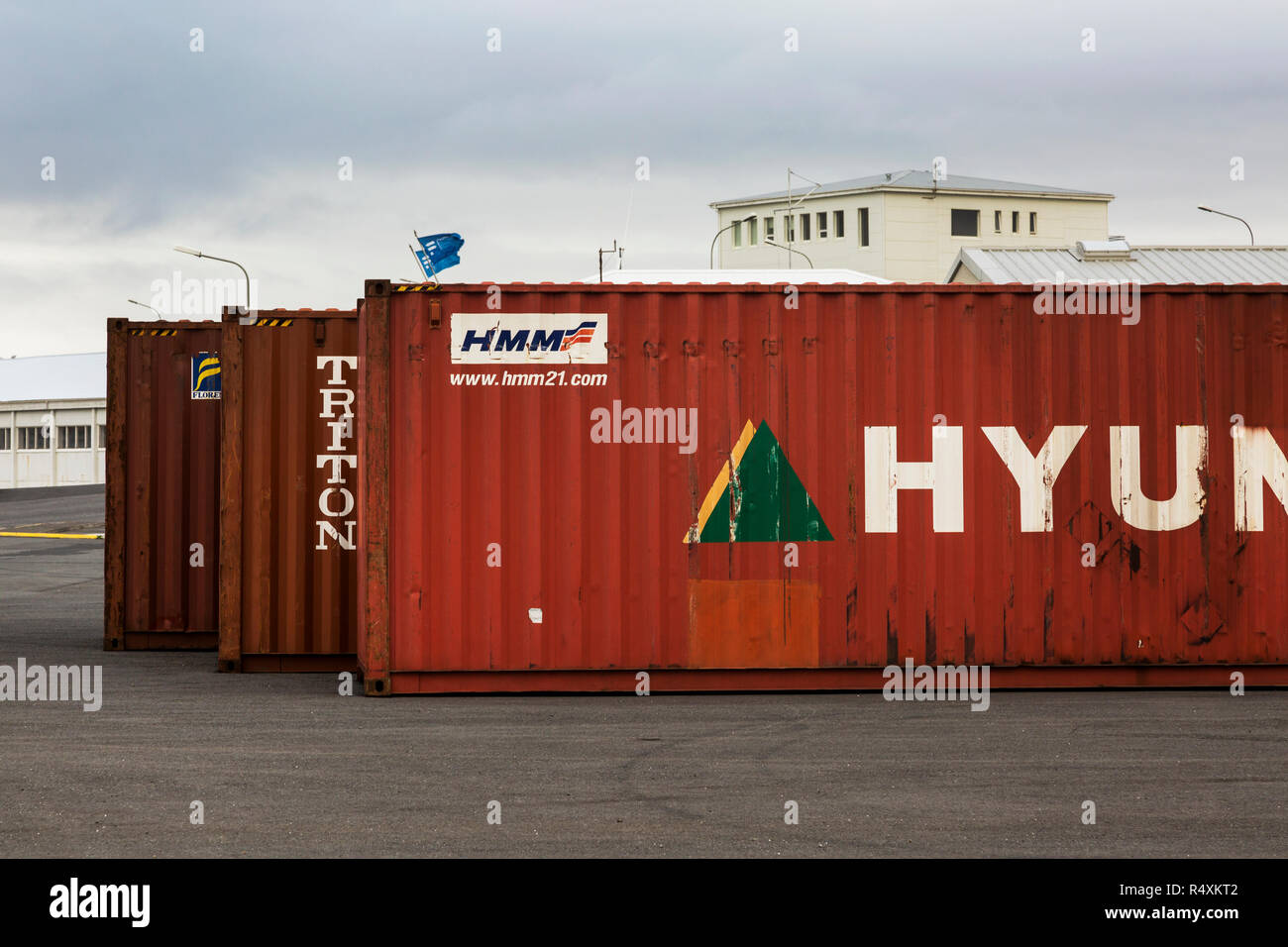 Parked containers hi-res stock photography and images - Alamy