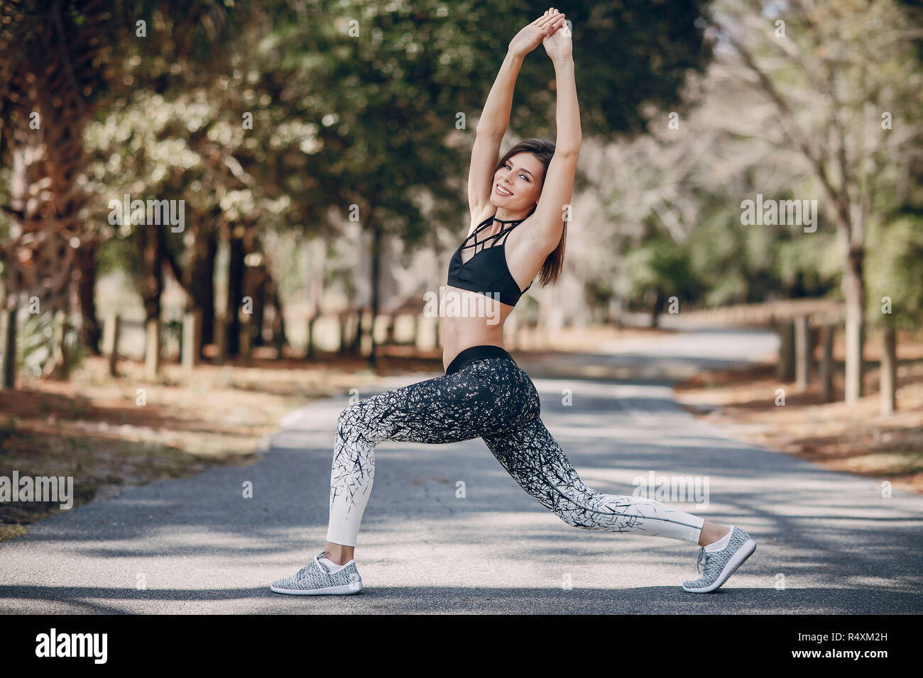 beautiful sporty girl Stock Photo - Alamy
