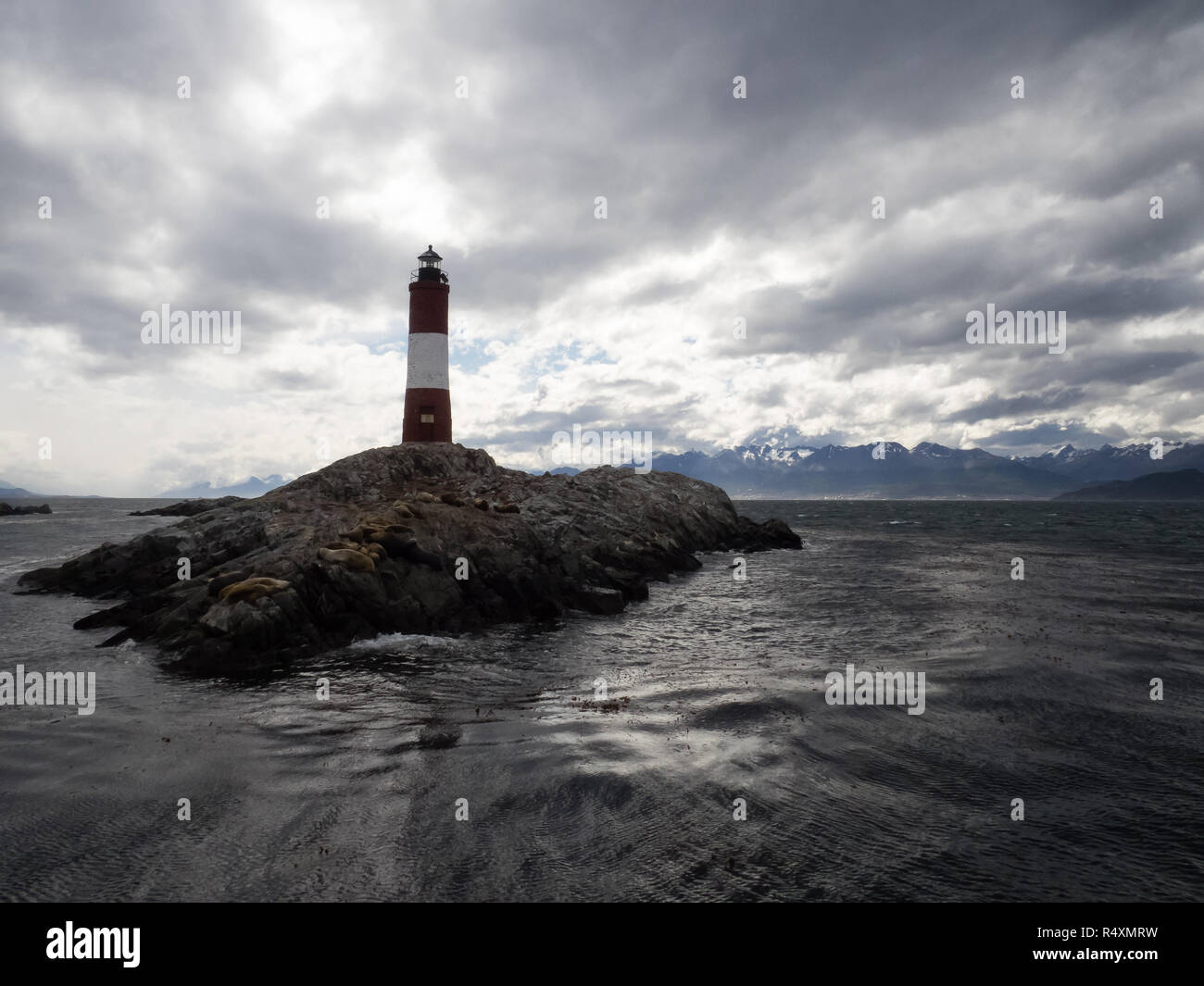 Lighthouse faro les eclaireurs beagle channel hi-res stock photography ...