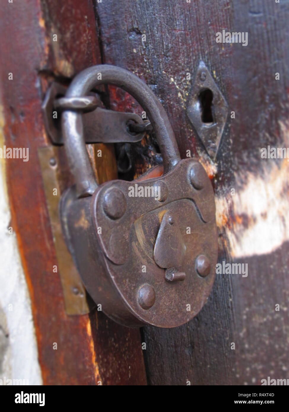 Rusted old steel border hi-res stock photography and images - Alamy