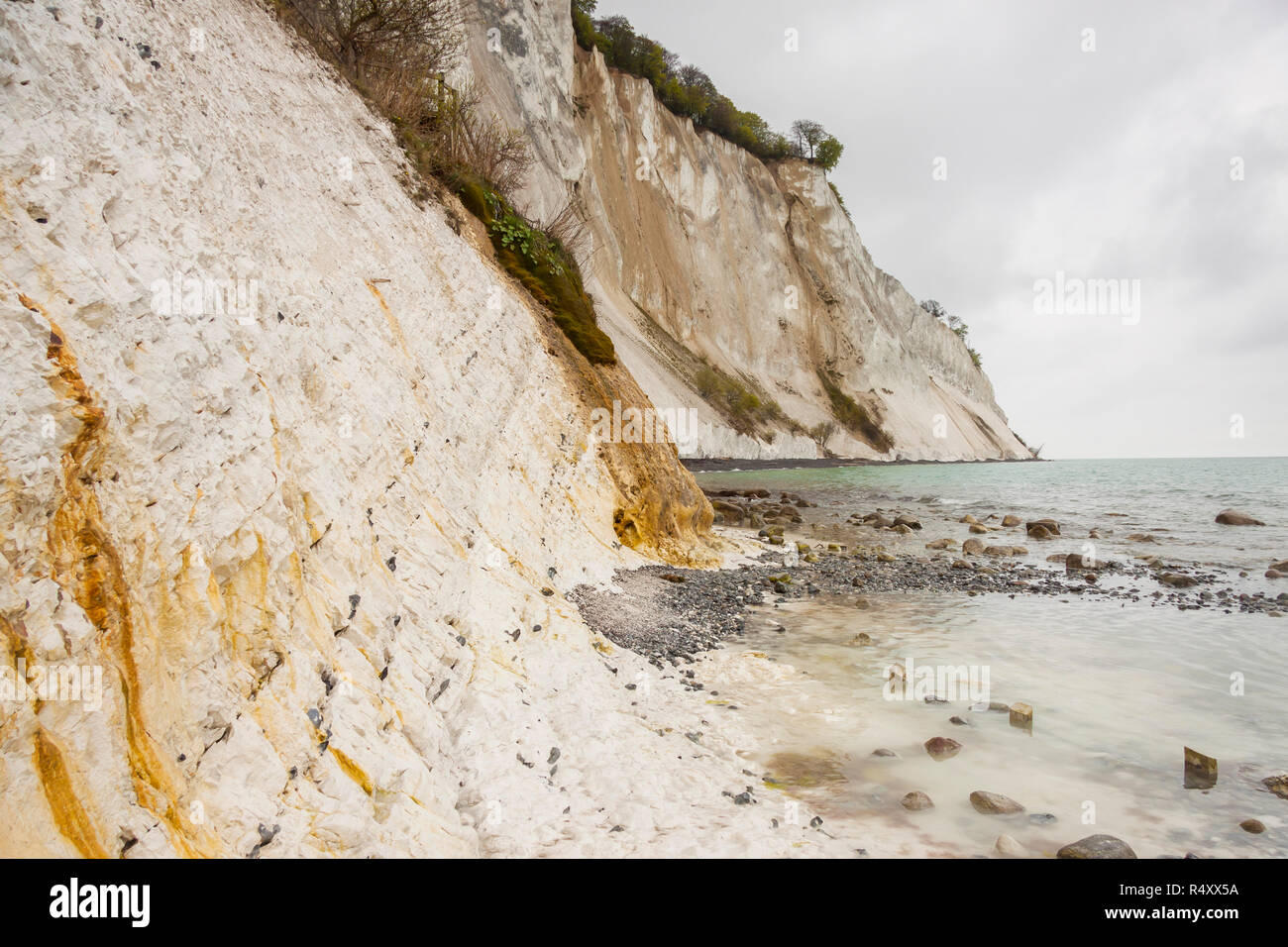 Chalk cliff denmark moen beach hi-res stock photography and images - Alamy