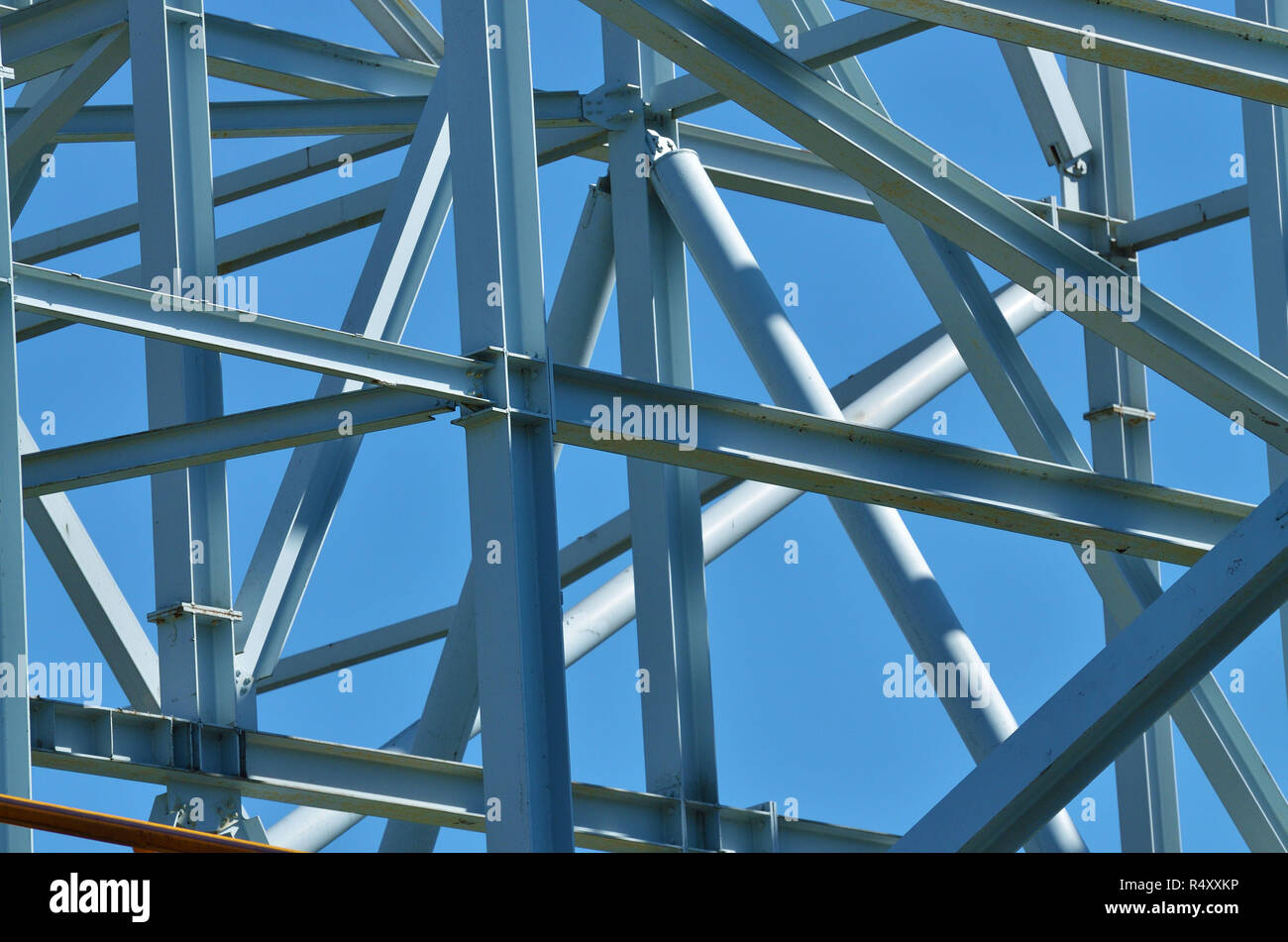 reinforced support of iron beams.The design allows you to withstand ...