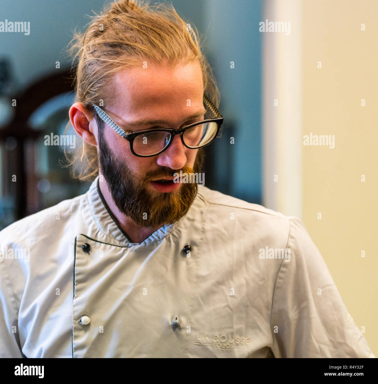 Preparation of dinner hi-res stock photography and images - Alamy