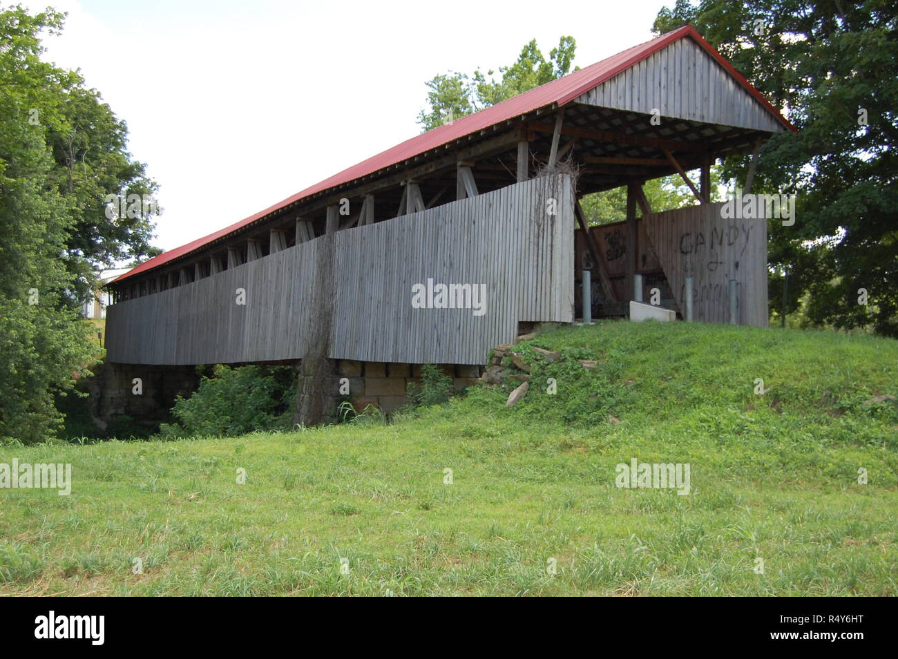 Old Town Covered Bridge in Greenup County Kentucky across the Little ...