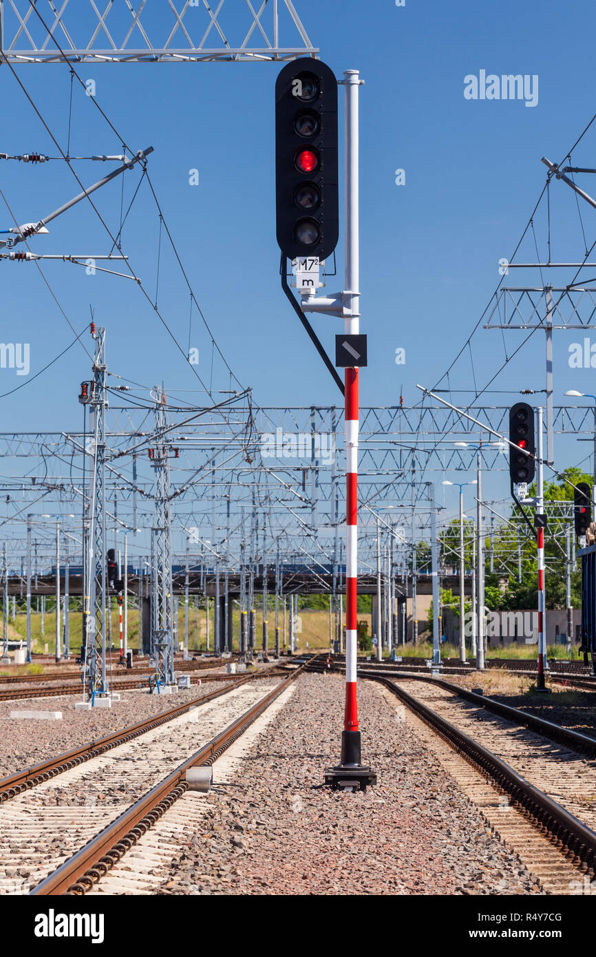 Traction railway hi-res stock photography and images - Alamy