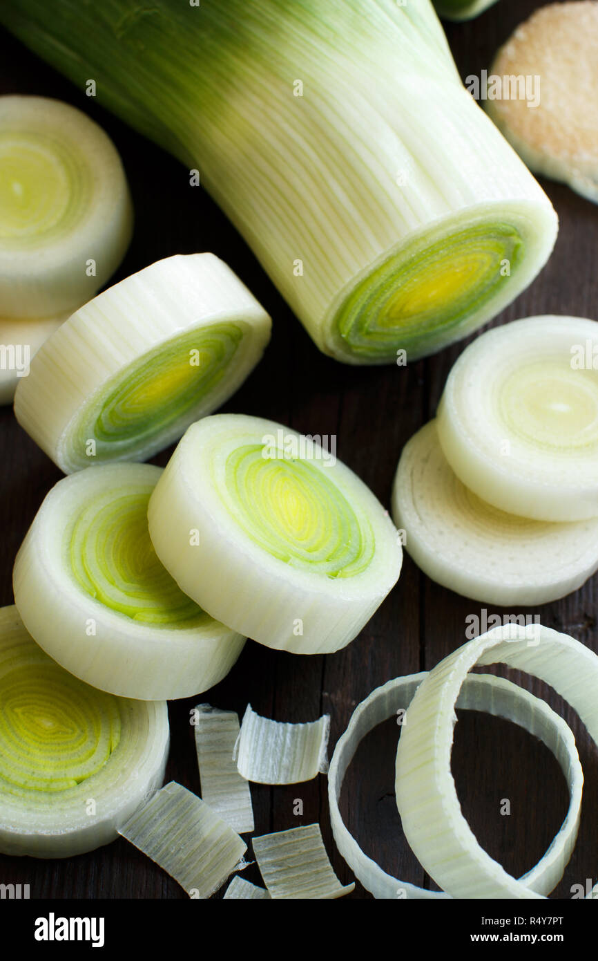 Fresh leeks whole and sliced Stock Photo - Alamy