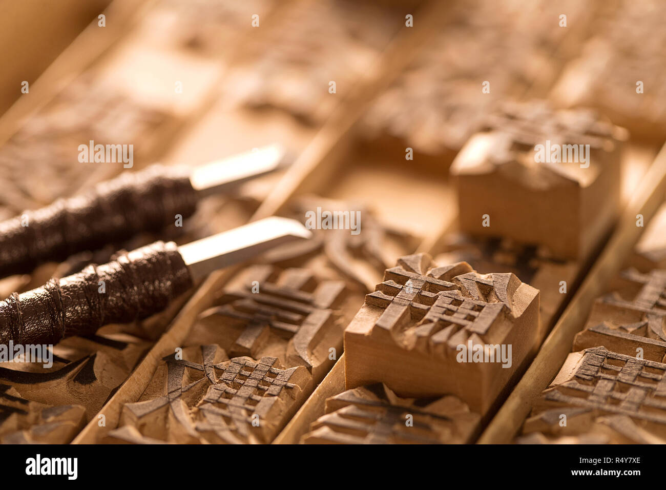 Movable type chinese hi-res stock photography and images - Alamy