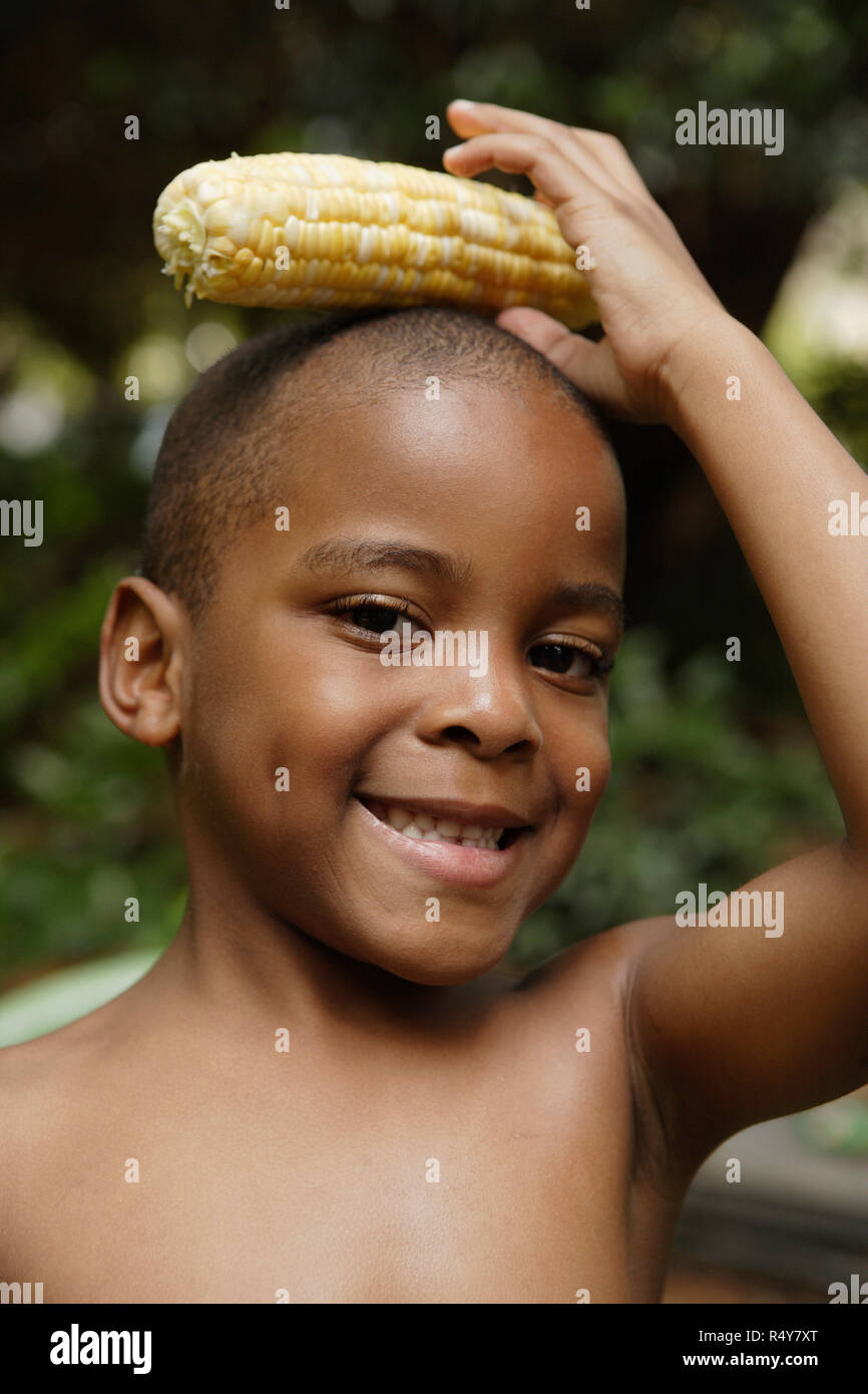 Black layer corn hi-res stock photography and images - Alamy