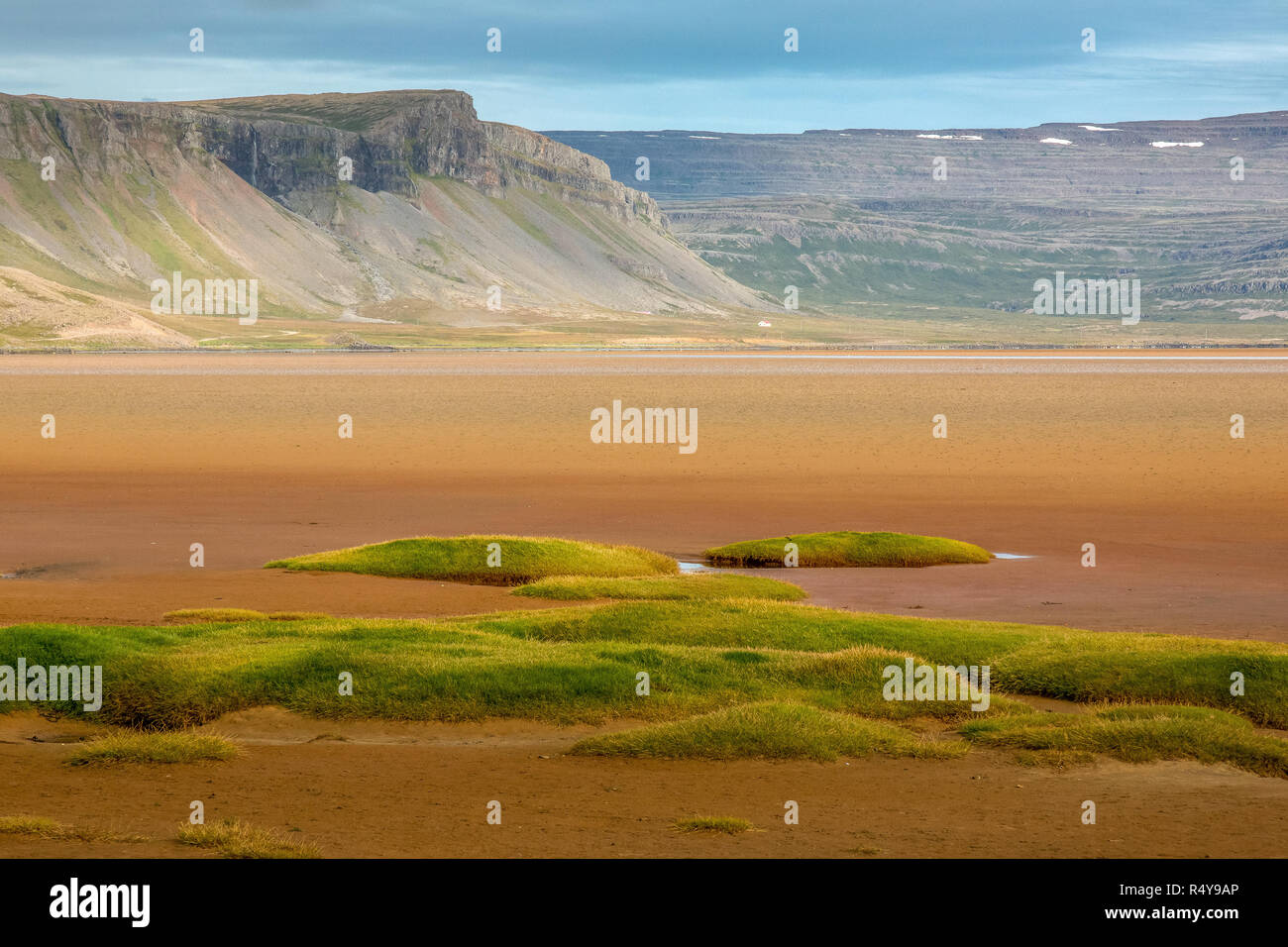 Red sands beach hi-res stock photography and images - Alamy