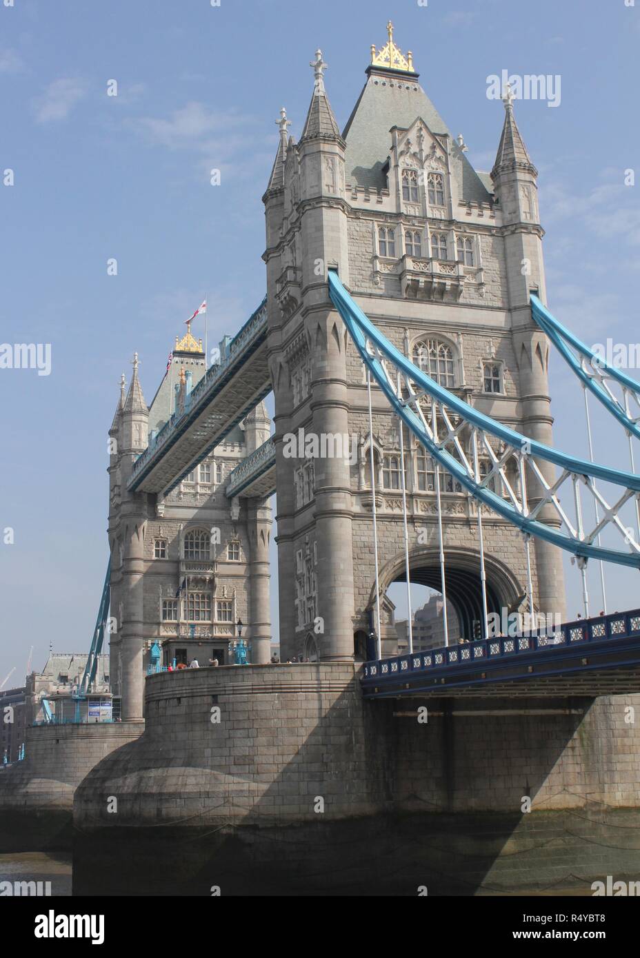 London Bridge Opening Lift High Resolution Stock Photography and Images ...