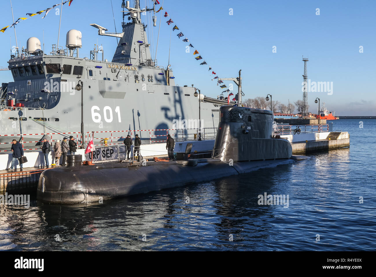 Mcmv hi-res stock photography and images - Alamy