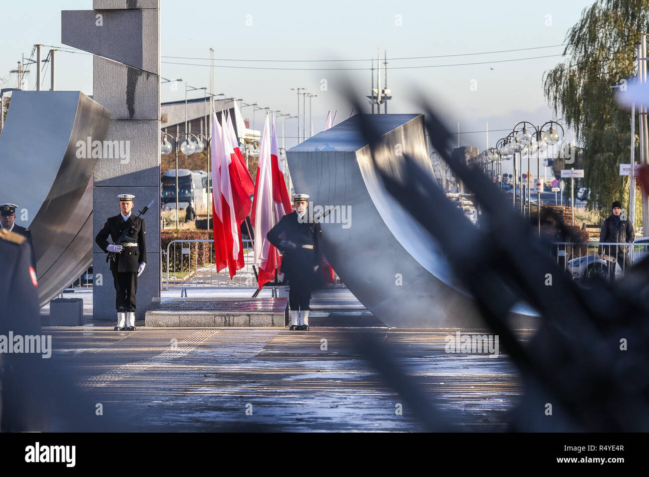 Gdynia, Poland. 28th Nov 2018. Polish Navy soldiers under the Monument ...
