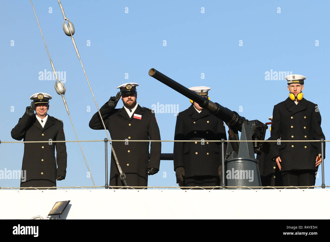 Gdynia, Poland. 28th Nov 2018. Gun salute from the ORP Blyskawica deck ...