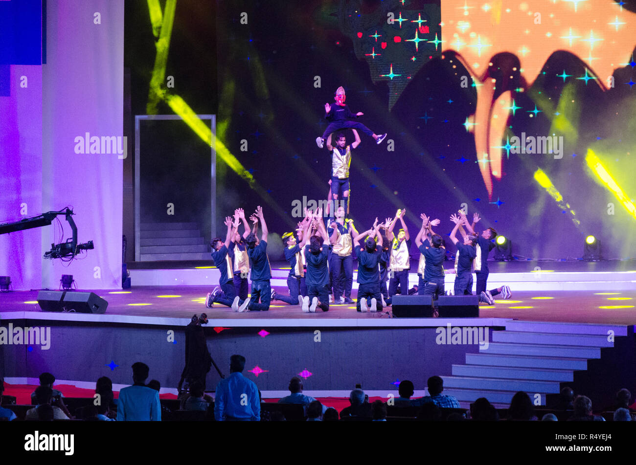 Taleigao, India. 28th November, 2018. X1X dance crew from Mumbai ...