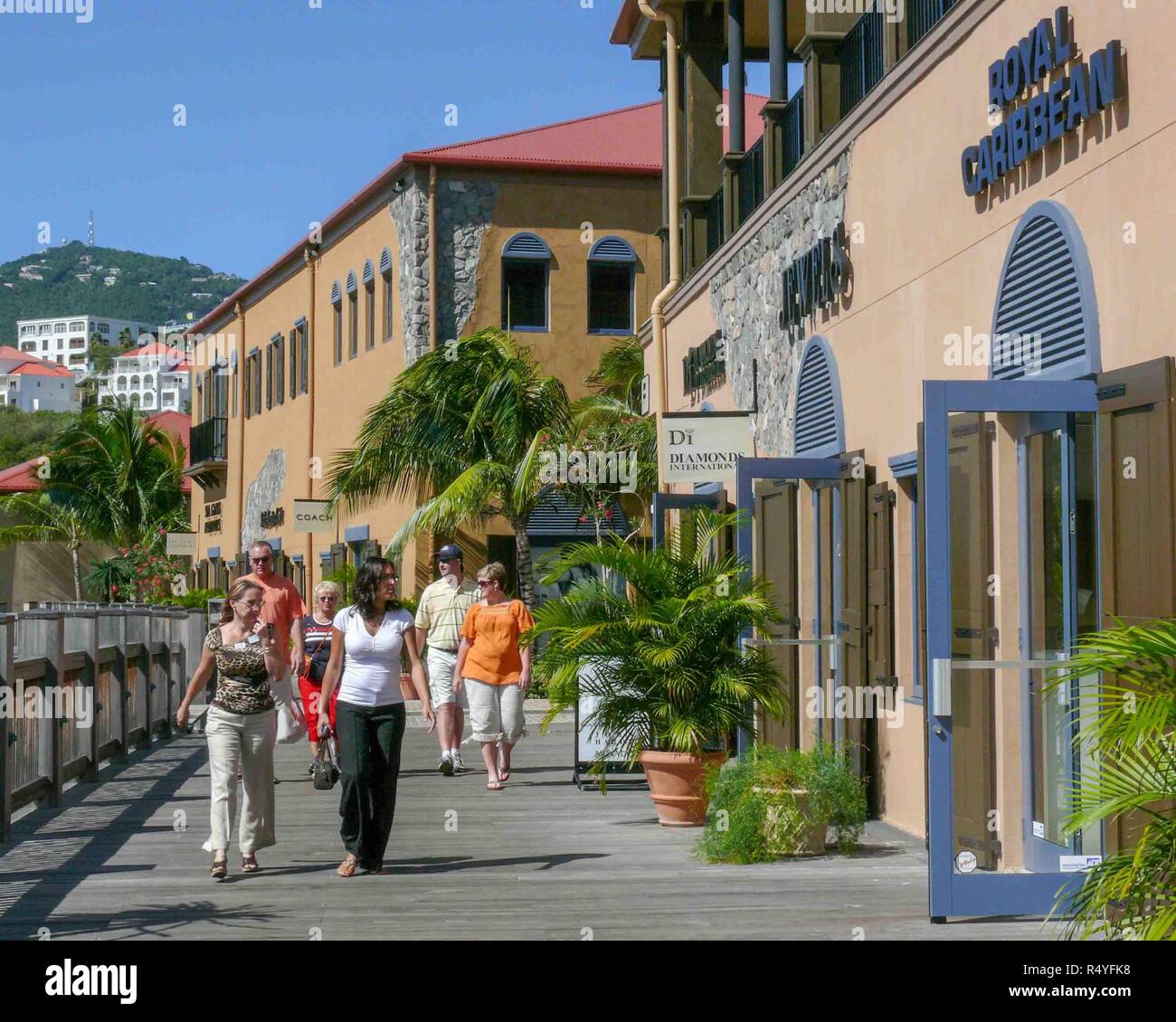 St Thomas, Virgin Islands. 13th Jan, 2009. Tourists walk past shops in ...