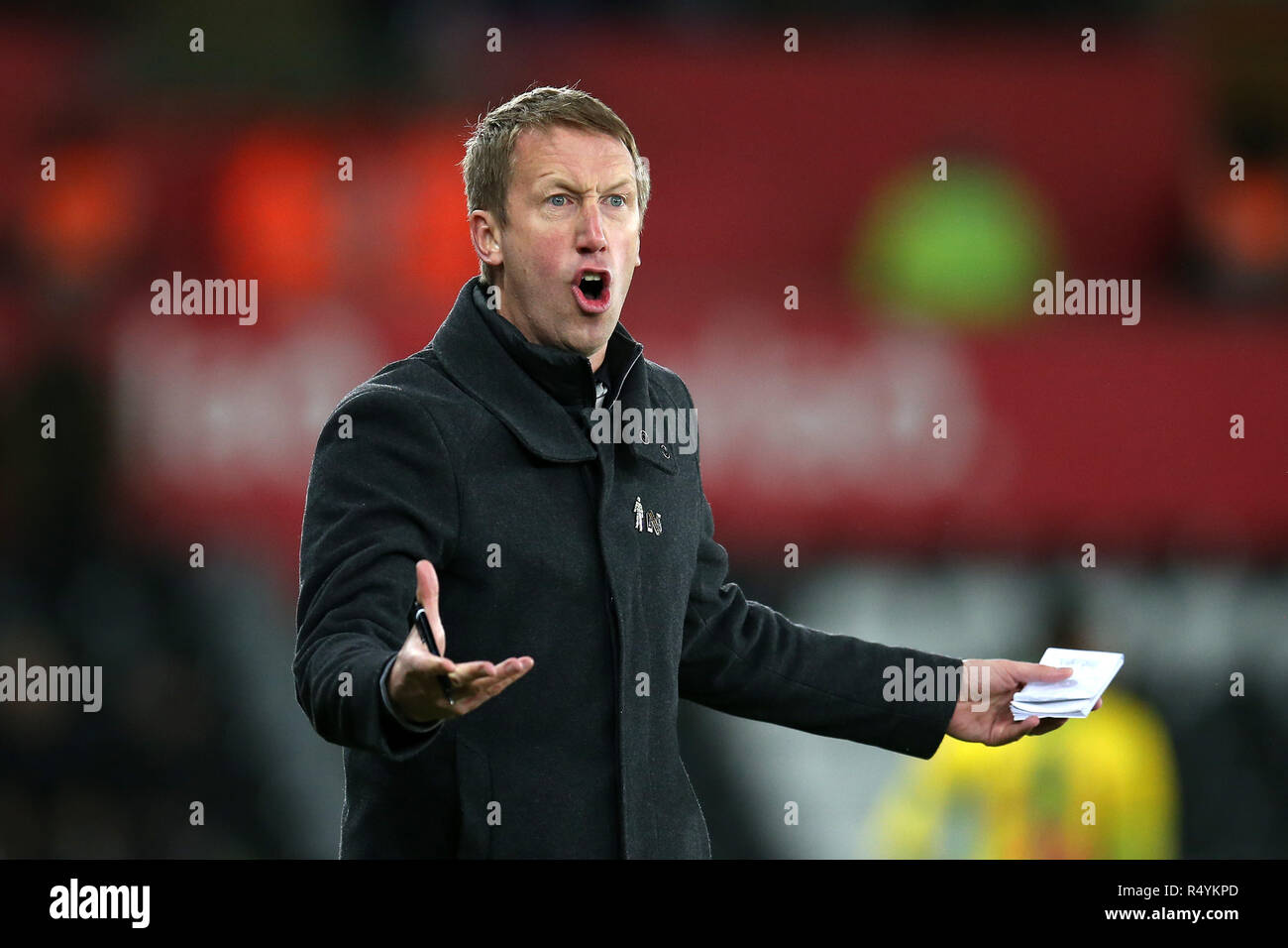 Football manager shouting hi-res stock photography and images - Alamy