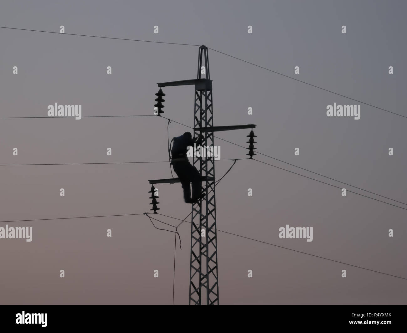 Electricity pylon worker hi-res stock photography and images - Alamy