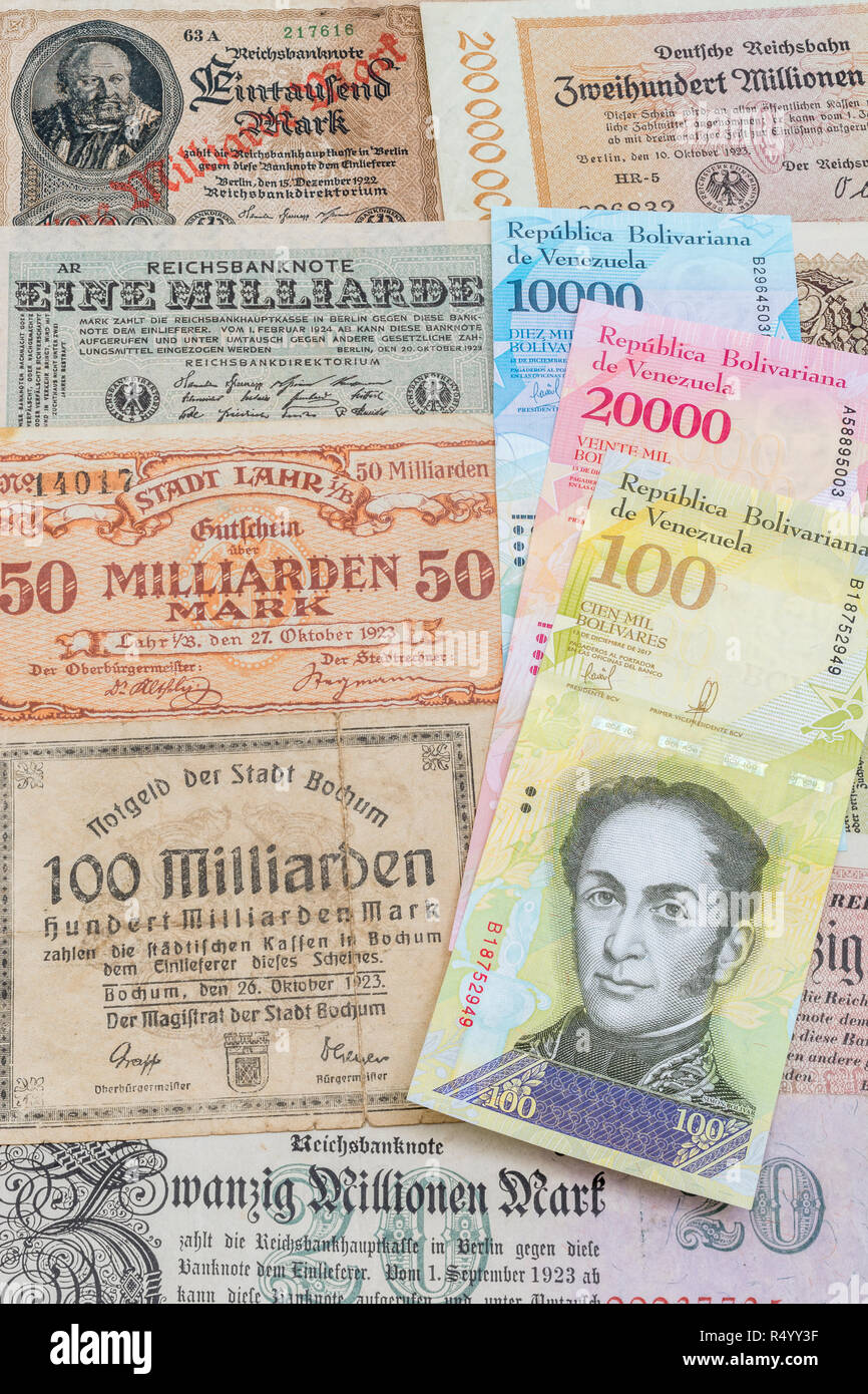 100 bolivar note hi-res stock photography and images - Alamy