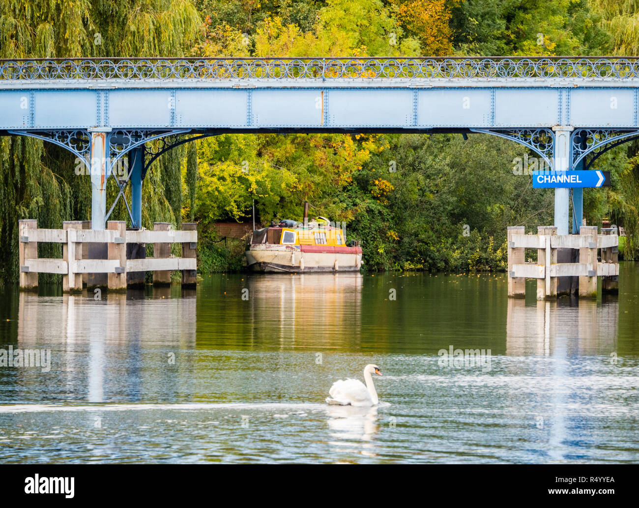 Hutchinson river hi-res stock photography and images - Alamy