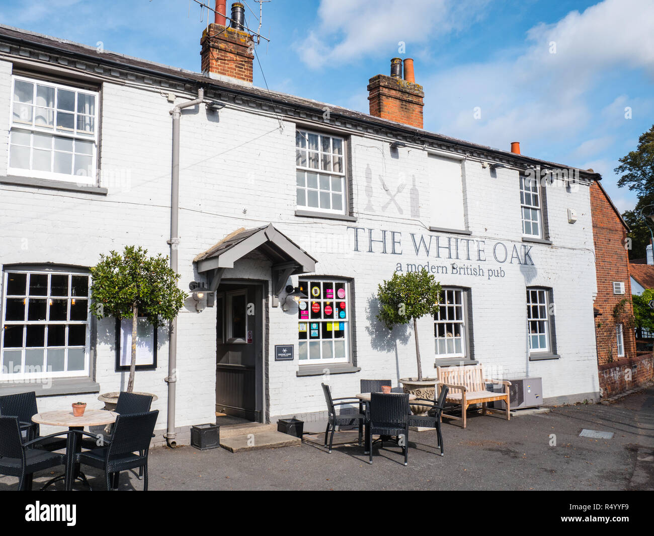 Pub berkshire hi-res stock photography and images - Alamy