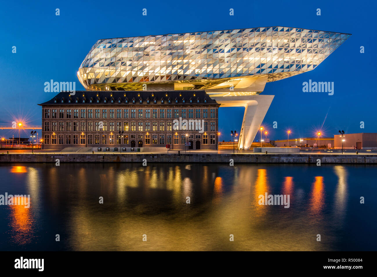 The new port house antwerp hi-res stock photography and images - Alamy