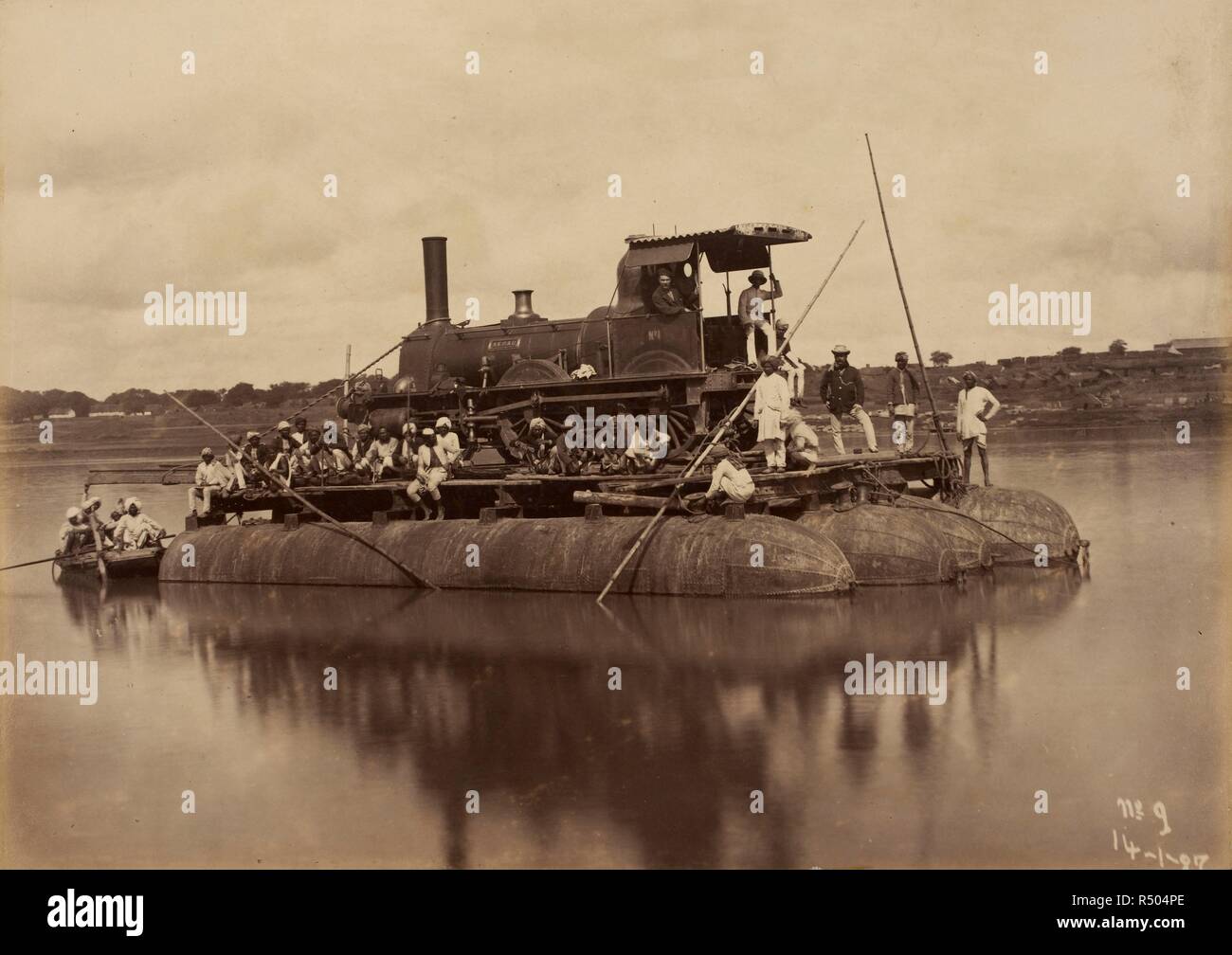Pontoon album hi-res stock photography and images - Alamy