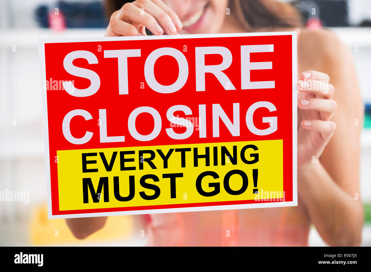 Help wanted sign shop window hi-res stock photography and images - Alamy