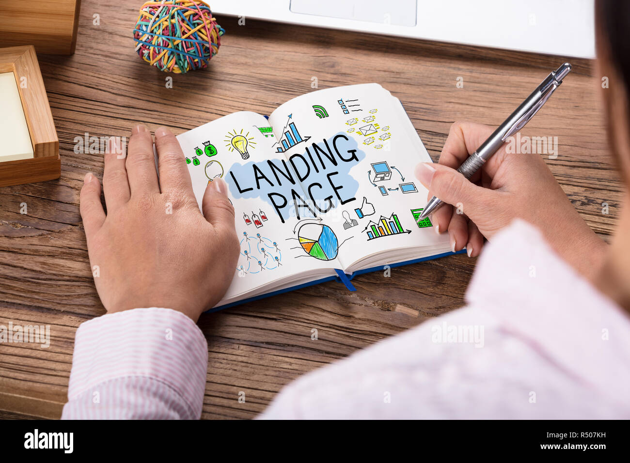 Landing younger hi-res stock photography and images - Alamy