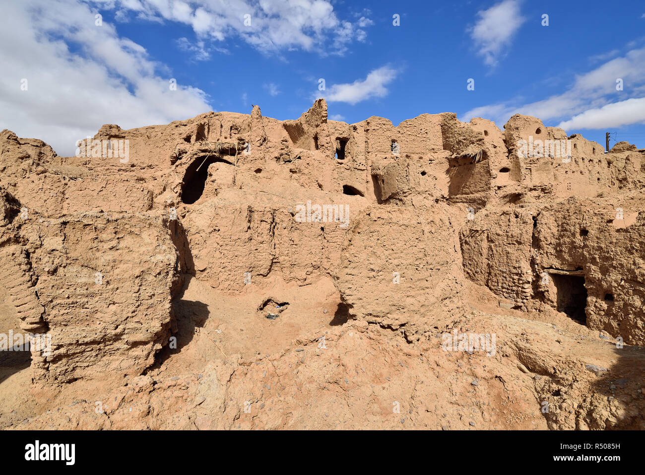 Ancient ruin Sassani Castle in the Garmeh oasis, on the Dasht-e Kavir ...