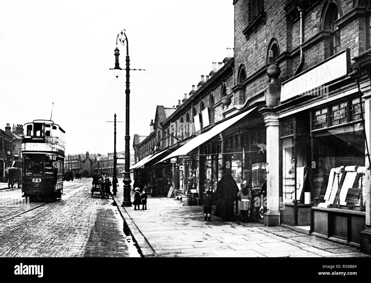 Old victorian terrace hi-res stock photography and images - Alamy
