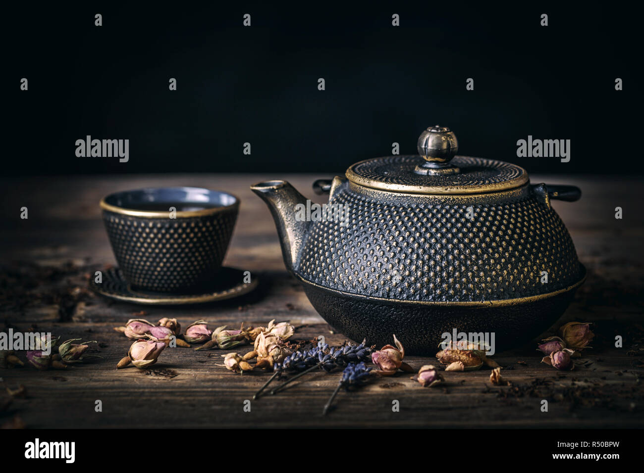 Traditional japanese herbal tea Stock Photo - Alamy