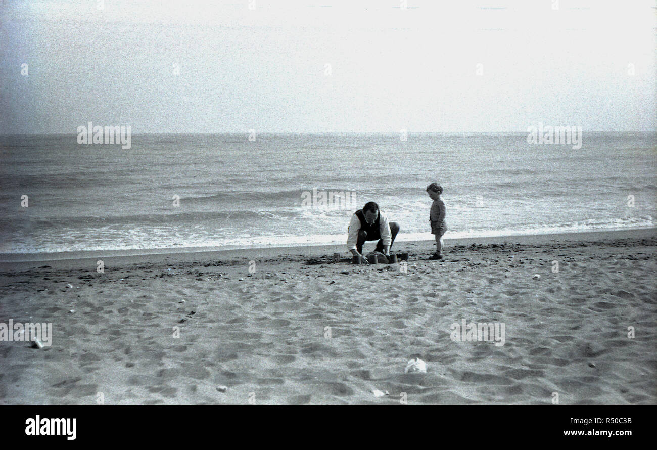 1950s boy beach hi-res stock photography and images - Alamy