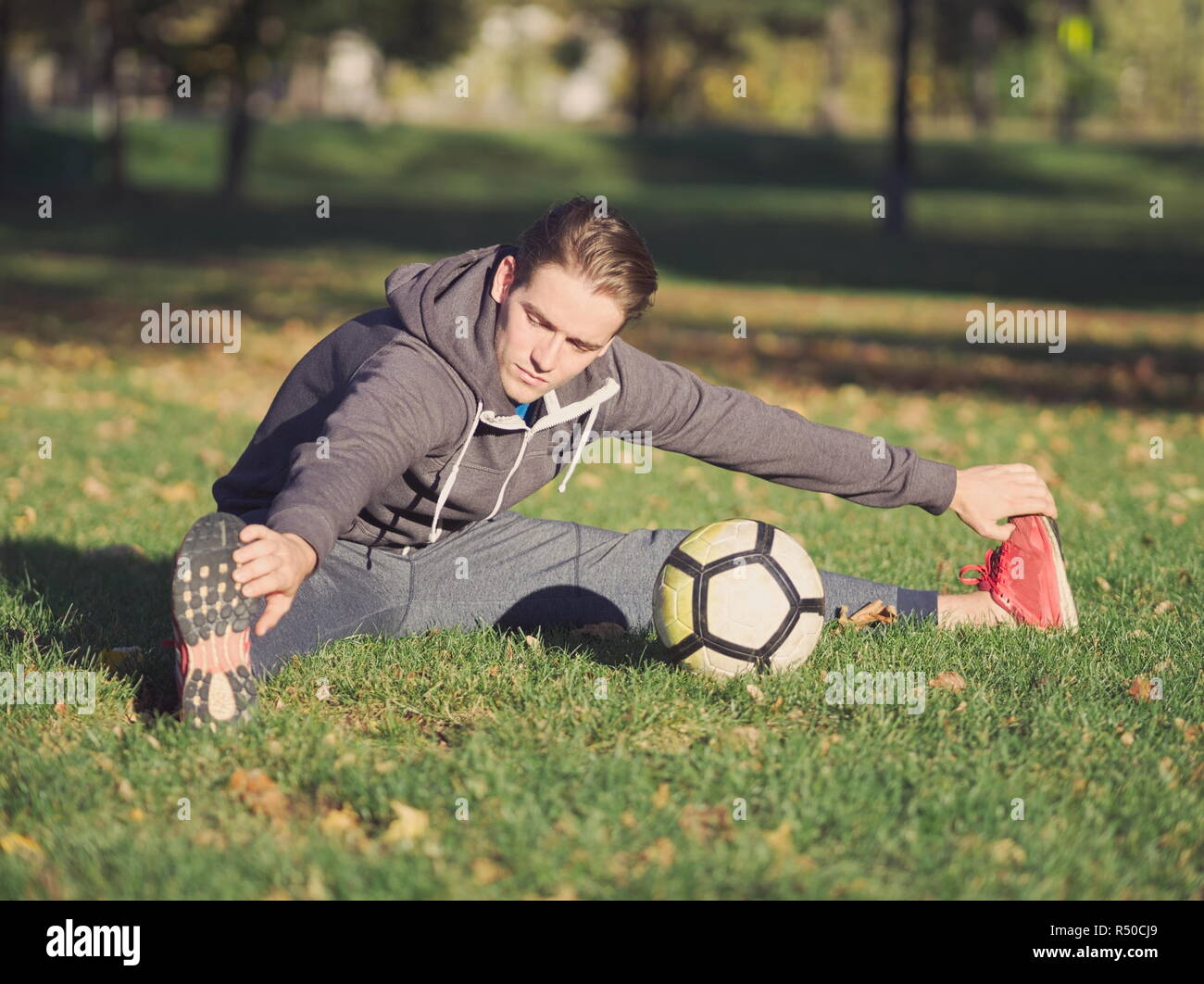 Soccer exercise stretch hi-res stock photography and images - Alamy