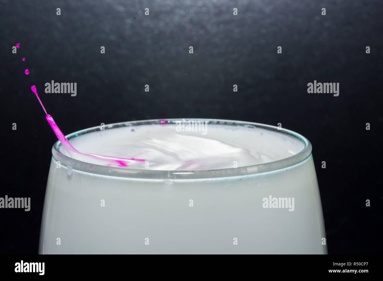 Milk glass falling hi-res stock photography and images - Alamy