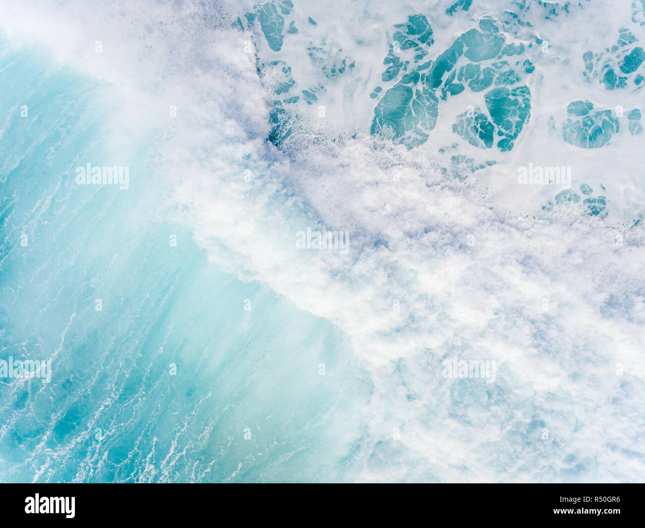 Breaking surface of ocean hi-res stock photography and images - Alamy