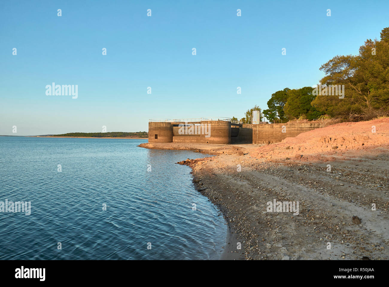 Montargil dam hi-res stock photography and images - Alamy