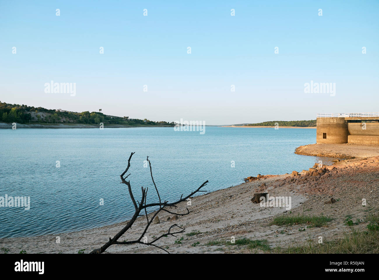 Dry dam hi-res stock photography and images - Alamy