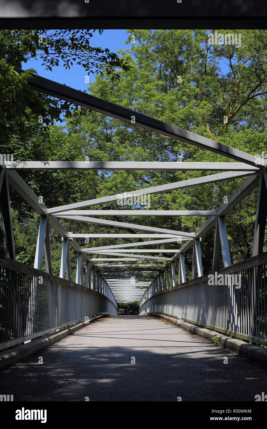 Bridge in nature, Beltline Trail, Toronto, ON, Canada Stock Photo - Alamy