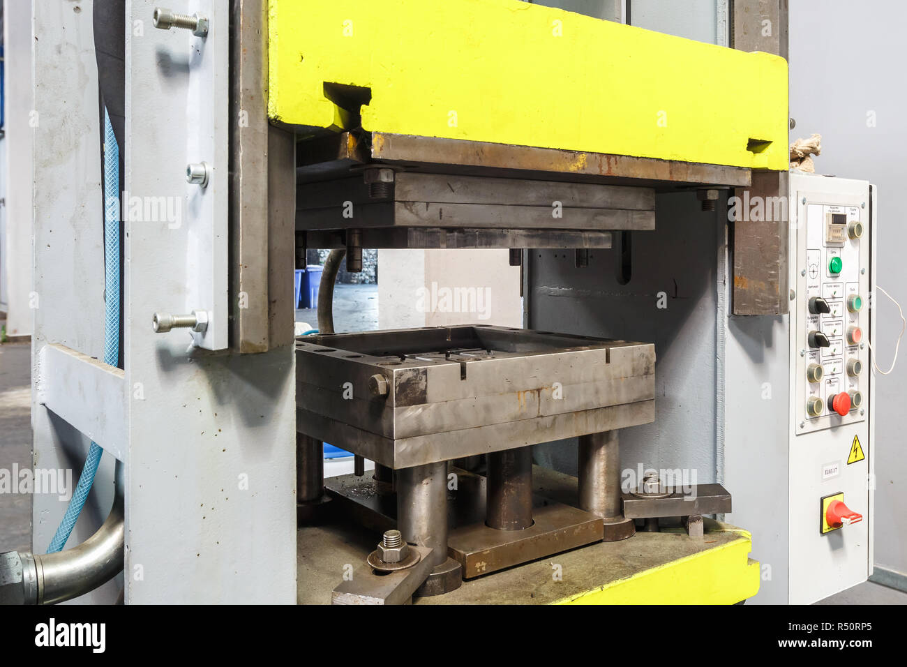 Demolition waste sorting hi-res stock photography and images - Alamy