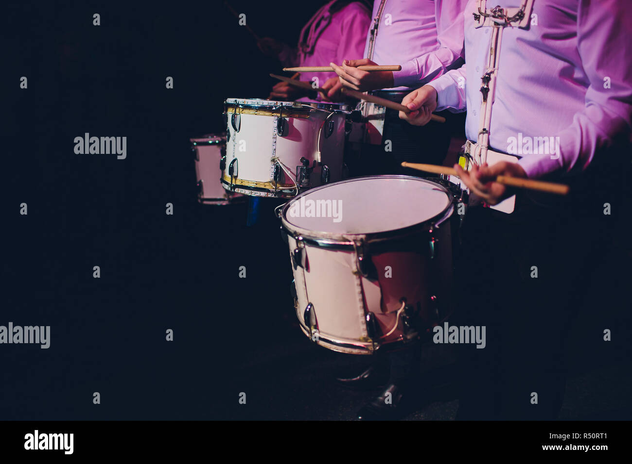 Silver drummer girl hi-res stock photography and images - Alamy