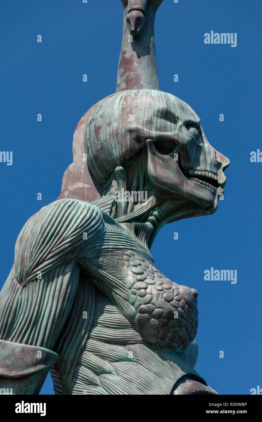 Sculpture pregnant woman hi-res stock photography and images - Alamy