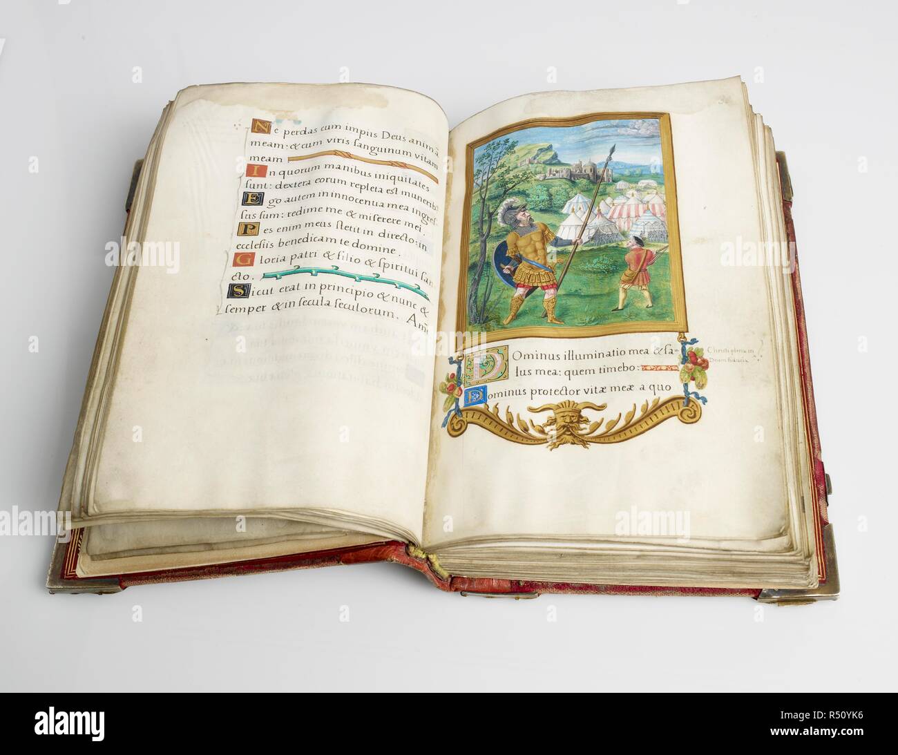 Goliath in armour hi-res stock photography and images - Alamy