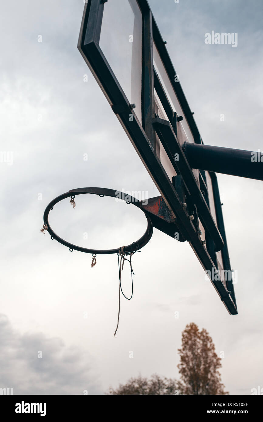 Torn basket ball net hi-res stock photography and images - Alamy