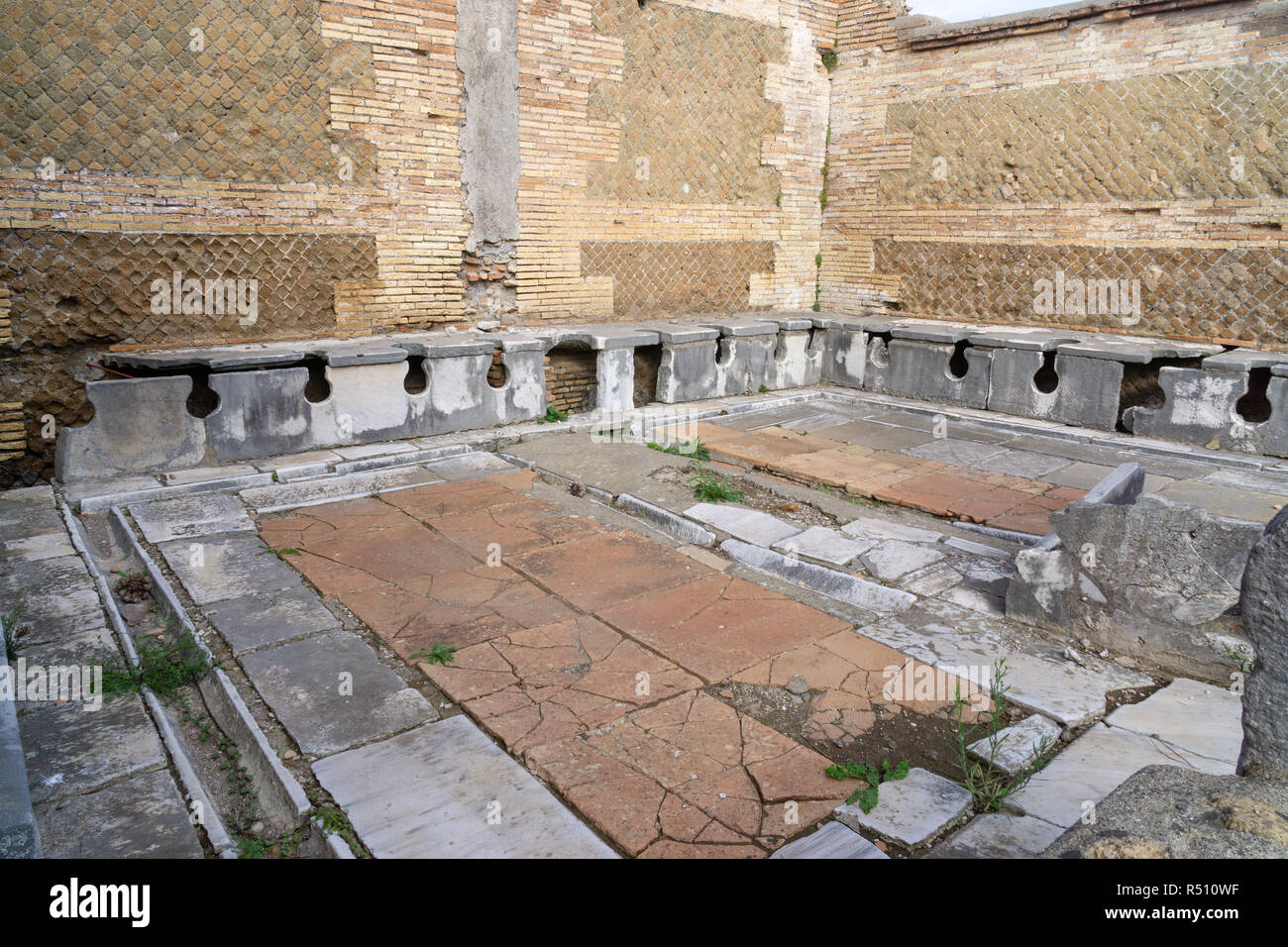 Public Toilets In Ancient Rome
