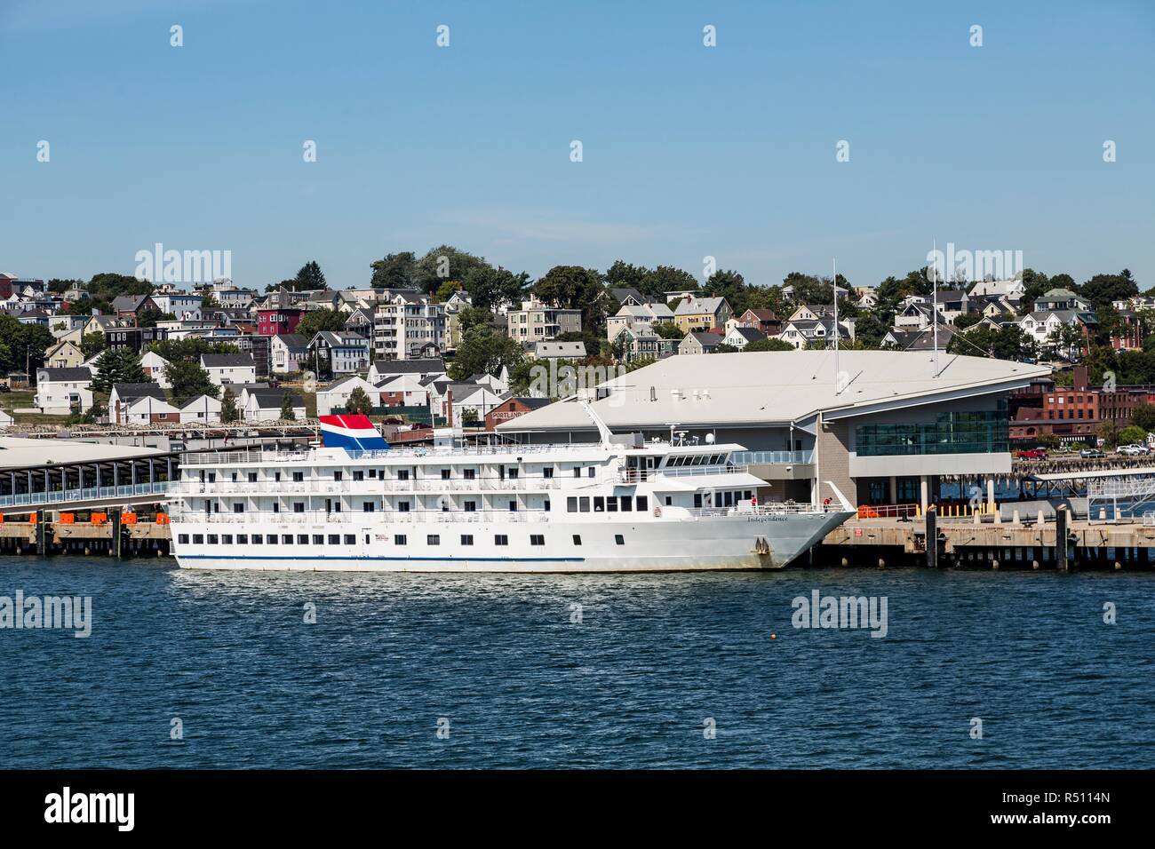 Small cruise hi-res stock photography and images - Alamy