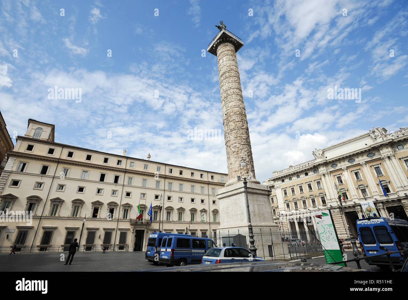 Palazzo chigi roma italia hi-res stock photography and images - Alamy