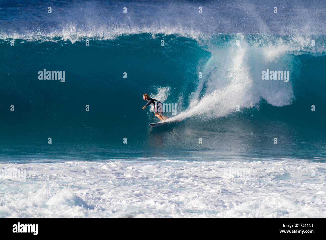 Overhead wave surfer hi-res stock photography and images - Alamy