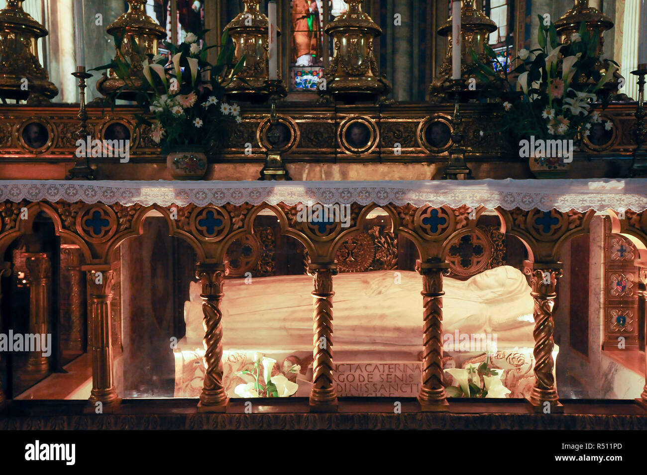 Sarcophagus of Saint Catherine of Siena beneath the High Altar in ...