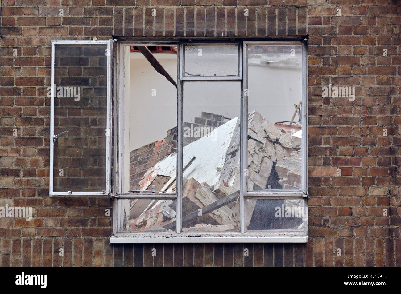 Demolition in Paddington, London Stock Photo - Alamy