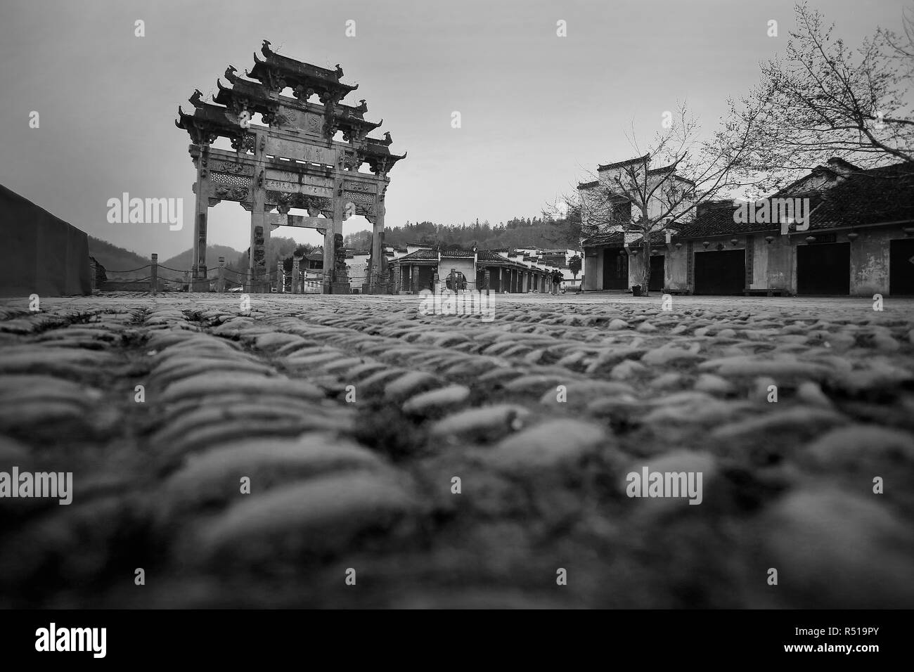 Yixian architecture Black and White Stock Photos & Images - Alamy